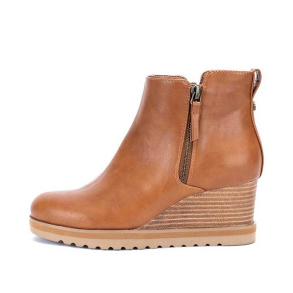 Yellow Box | Shoes | Yellow Box Tan Chandy Ankle Boots | Poshmark